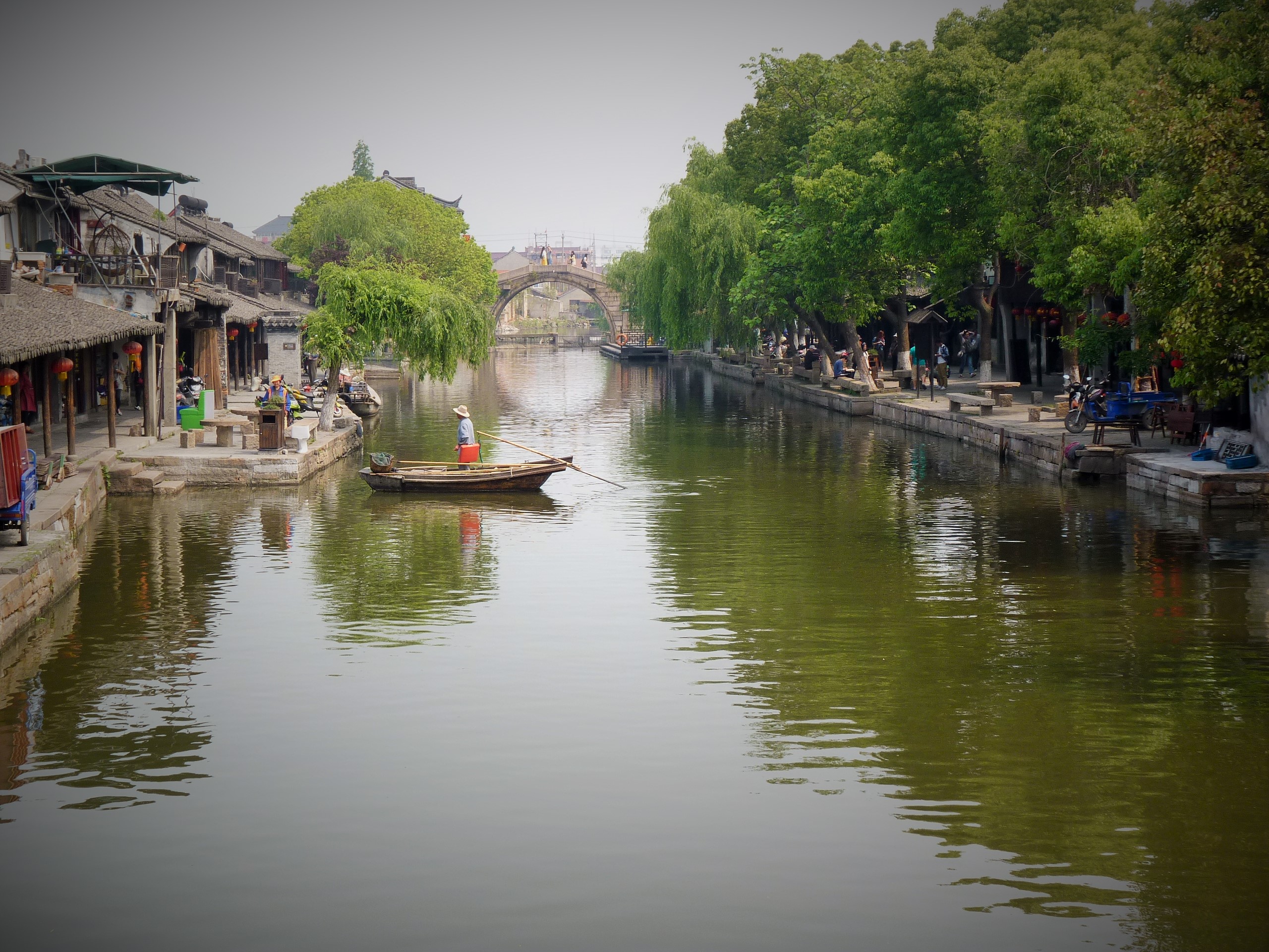 A water town and a garden city